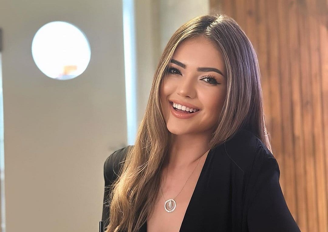 Kubra Aykut : தன்னைத் தானே திருமணம் செய்துகொண்ட பிரபலம் தற்கொலை ...