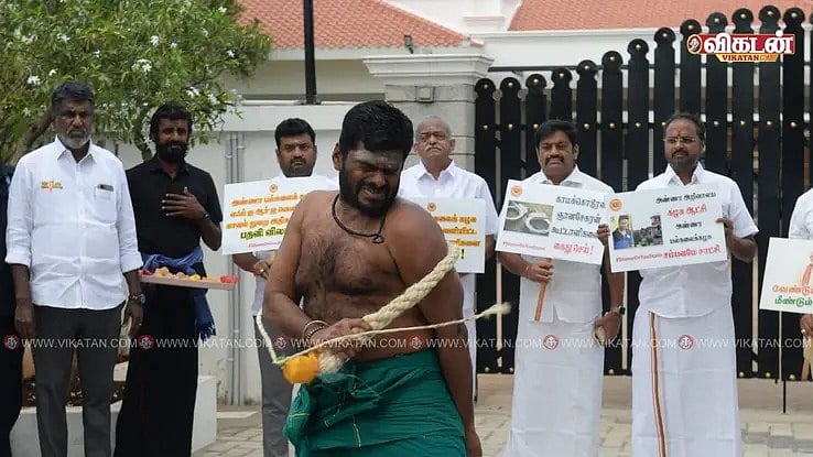 Doctor Vikatan: சாட்டையடி, உண்ணாவிரதம்.... தன்னைத்தானே வருத்திக்கொள்வது ...