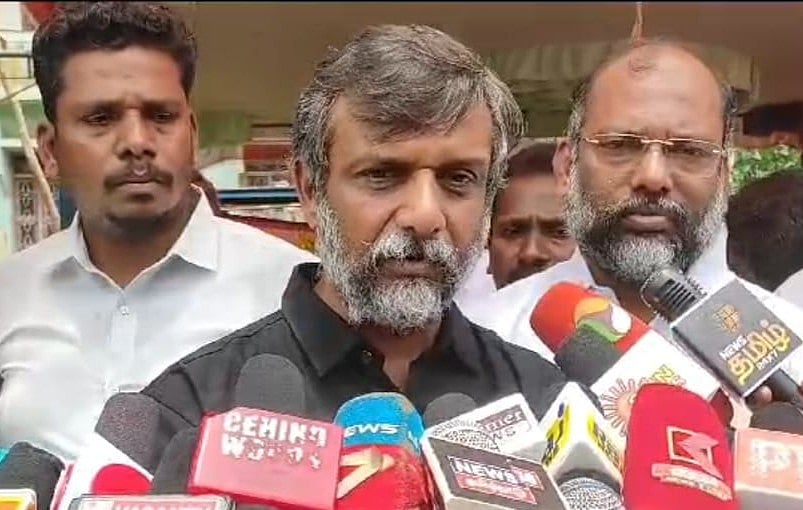 Seeman: `தமிழ்நாட்டின் சாவர்க்கர் சீமான்..!' - திருமுருகன் காந்தி ...