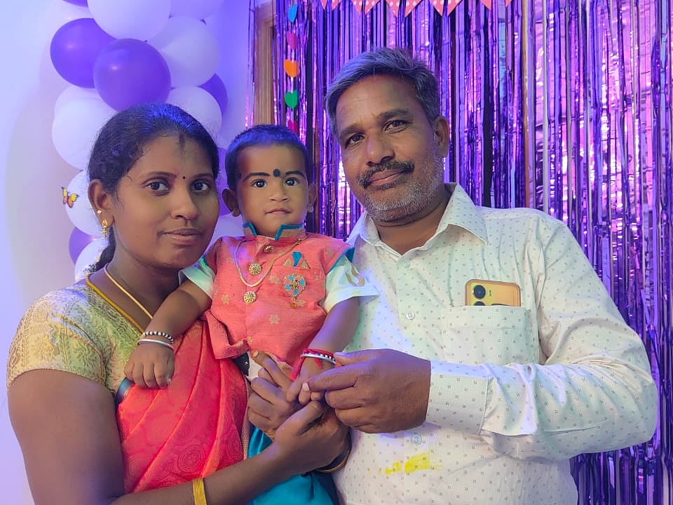 Human Story: ''நான் படிச்ச கல்வி என்னைக் கைவிடல; பொண்ணுங்க படிக்கணும் ...