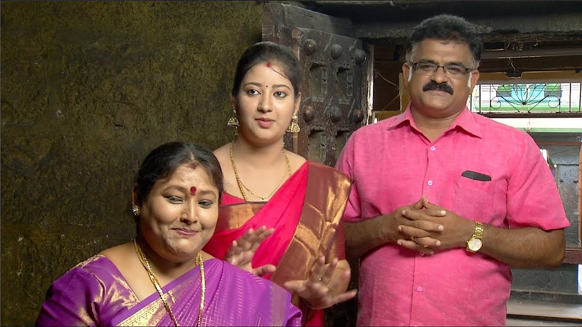 Priyamanaval Episode 382, 25/04/16 - Vikatan
