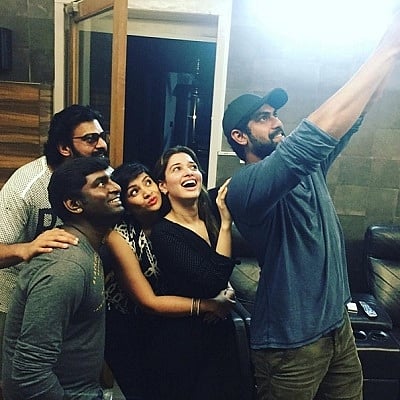 தமன்னா யாருக்கு அடிமை? | Tamanna is coffee addict! - Vikatan