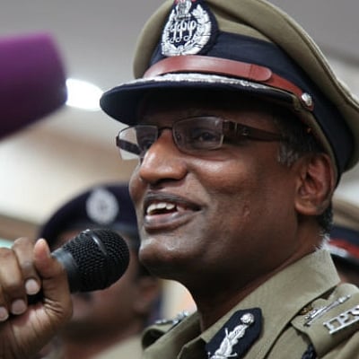 போலீஸ் டி.ஜி.பி., போலீஸ் கமிஷனர் பதவிகள்... ‘இன் - அவுட்’ அப்டேட் ...