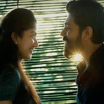 பிரேமம் 'மலரே' பாடலின் டாப் 7 ரொமான்ட்டிக் மொமென்ட்ஸ் - GIFs! | Top 7 ...