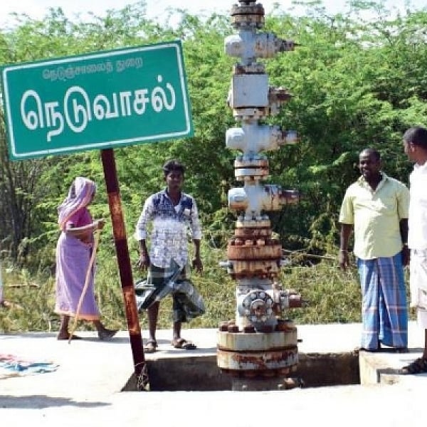 மத்திய அரசின் திட்டங்களும்... கிளர்ந்து எழுந்த மக்களும்! | Neduvasal is ...