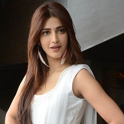 சிறந்த பாடகர் விஜய்...திறமைசாலி மகேஷ் பாபு : ரசிகர்கள் கேள்விகளுக்கு ஸ்ருதி ஹாசன் சுவாரஸ்ய ...