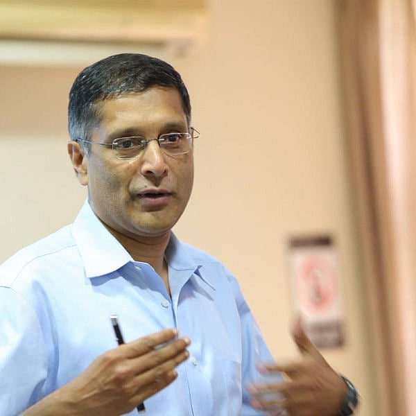 ``அசோகா பல்கலைக்கழகம் அந்த தகுதியை இழந்துவிட்டது!" - ஏன் ராஜினாமா ...