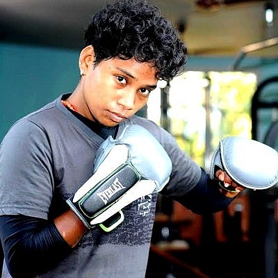 நிஜத்தில் ஒரு 'இறுதிச் சுற்று' பாக்ஸர்... மேரி கோமுடனே மல்லுக்கட்டிய ...