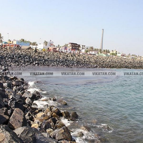 எண்ணூர் துறைமுகம் அருகே கடலில் பிடிபட்ட வங்கதேசத்தைச் சேர்ந்த இளைஞர் ...