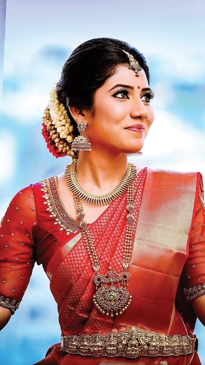 Aval manamagal - 01 October 2017 - பட்டான பட்டல்லவோ..! | Silk Saree ...