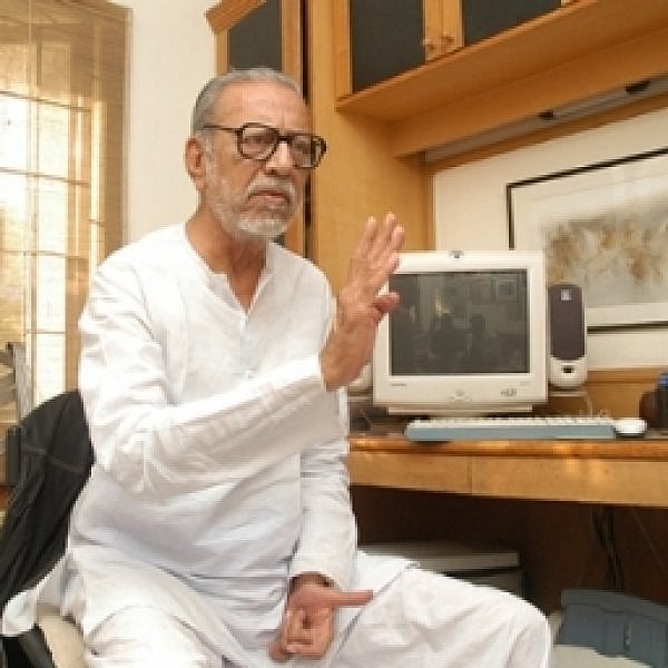 ''ரஜினியிடம் ஏன் கேள்வி கேட்பதில்லை!" - சாருஹாசன் | actor charuhasan ...