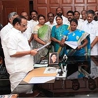 ஸ்ரீரங்கம் தொகுதி எம்.எல்.ஏ.வாக வளர்மதி பதவியேற்றார்! | Valarmathi ...