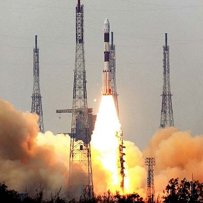 வெற்றிகரமாக விண்ணில் பாய்ந்தது PSLV C34: புதிய சாதனை படைத்த இஸ்ரோ ...