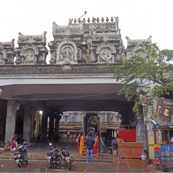 Sakthi Vikatan - 18 December 2018 - நாரதர் உலா - இடிந்துவிழும் நிலையில் ...