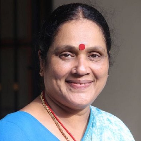 “ஆயிரம் புடவைகளை வித்து பிள்ளைகளை வளர்த்து ஆளாக்கினேன்!” நெகிழும் நடிகை ...