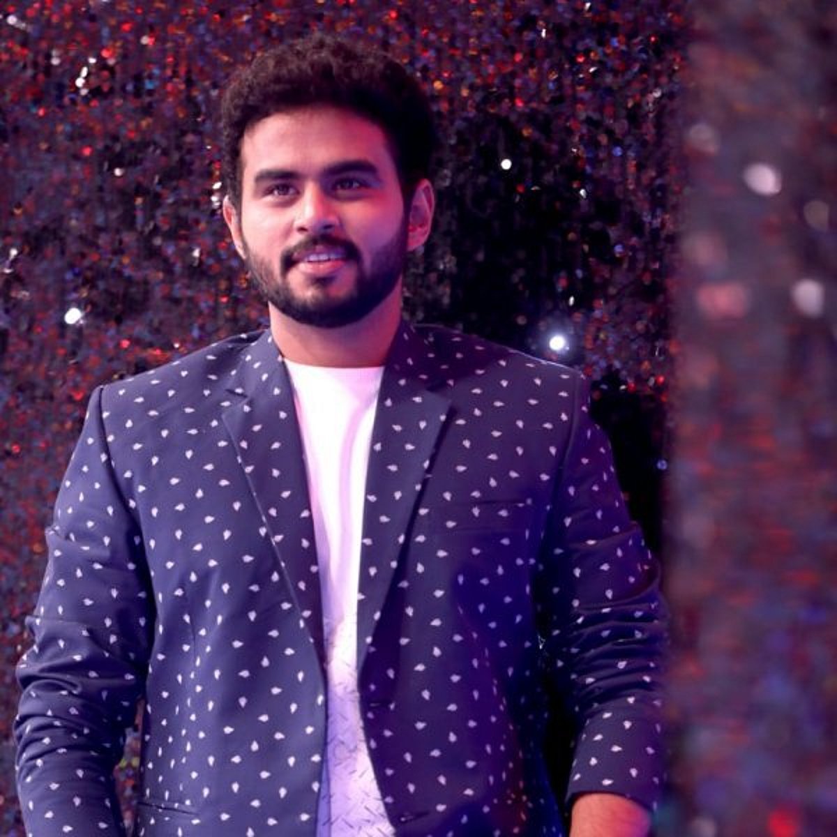 `சமூக மாற்றத்துக்கு என்னால் முடிந்த உதவிகளைச் செய்றேன்!’ - `மிர்ச்சி ...