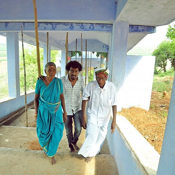 ``நிறைய சோதிச்சிருக்காரு... தாராளமா அள்ளிக் கொடுத்துருக்காரு அந்த ...