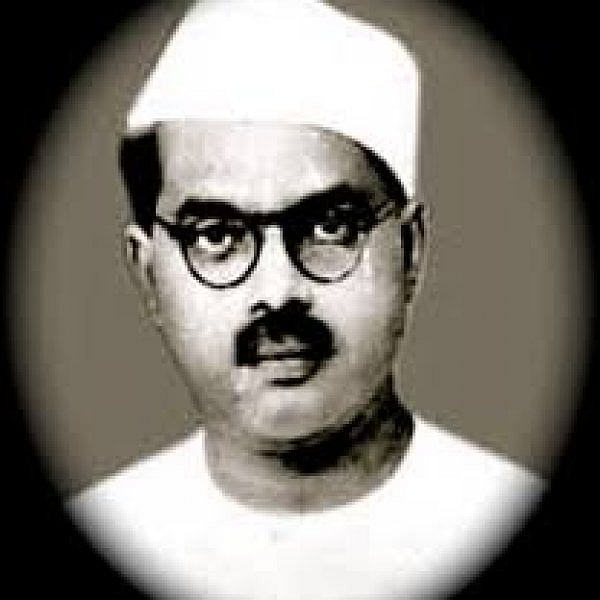 விடுதலைப் போராட்ட வீரர் ரோசாப்பூ துரை பிறந்த நாளைக் கொண்டாடிய மதுரை ...