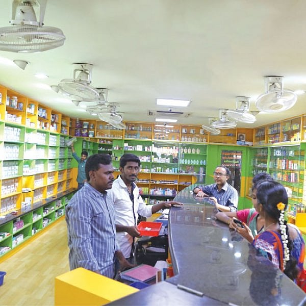 Doctor Vikatan - 01 August 2017 - ஜி.எஸ்.டி - கேள்விக்குறியாகிறதா ...