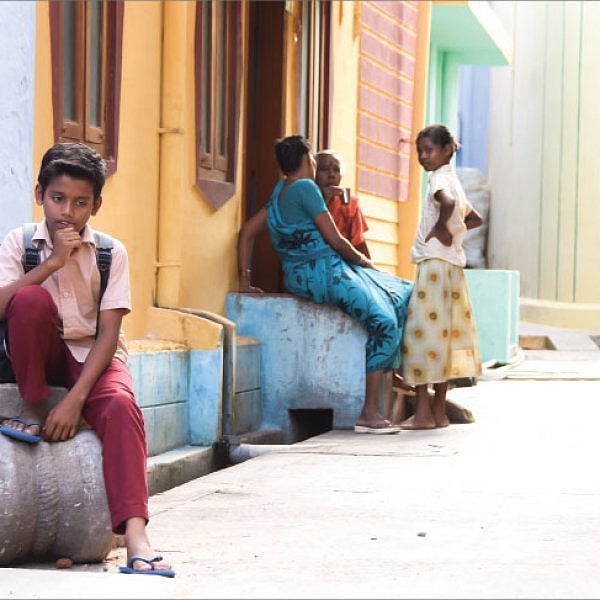 chutti Vikatan - 15 July 2018 - சாக்பீஸ் ஸ்வாகா! | Comics - Chutti ...