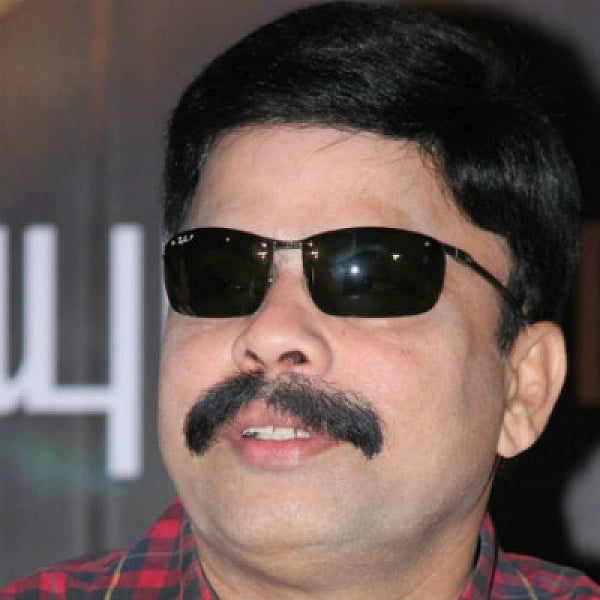 பவர்ஸ்டார் சீனிவாசன் கைது | Actor Powerstar srinivasan arrested by ...