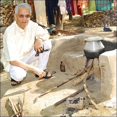 Thadam Vikatan - 01 February 2017 - காலக்கெடு: 15 வருடங்கள் - அ ...