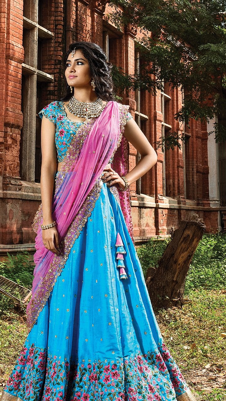 Aval manamagal - 01 January 2018 - மங்கையரின் மனம்கவரும் லெஹெங்கா ...