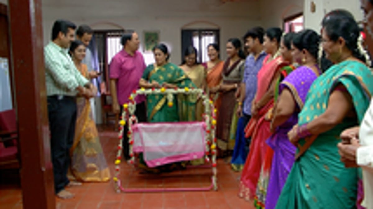 Deivamagal Episode 1000, 12/08/16 - Vikatan