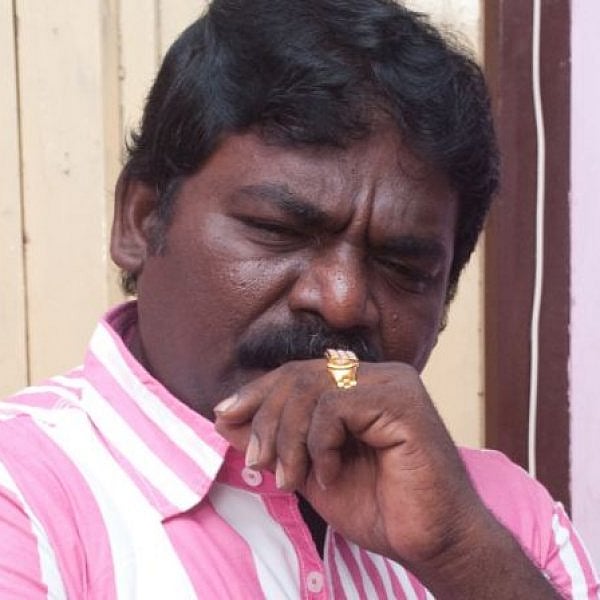 "தூத்துக்குடிலதான் இருக்கேன்.. வீட்டைவிட்டு வெளியேகூட வரமுடியலை ...