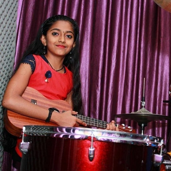 `ஹீரோயினுக்கு டூயட் பாடியிருக்கேன்!' `மெளனராகம்' வர்ஷா ரஞ்சித் | Singer ...