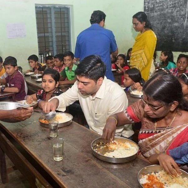 `உங்களது செயல் மற்றவர்களுக்கு எடுத்துக்காட்டு' - ஆலப்புழா கலெக்டருக்கு ...