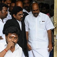 சொத்துக்குவிப்பு வழக்கில் எ.வ.வேலு நீதிமன்றத்தில் ஆஜர்! | asset ...