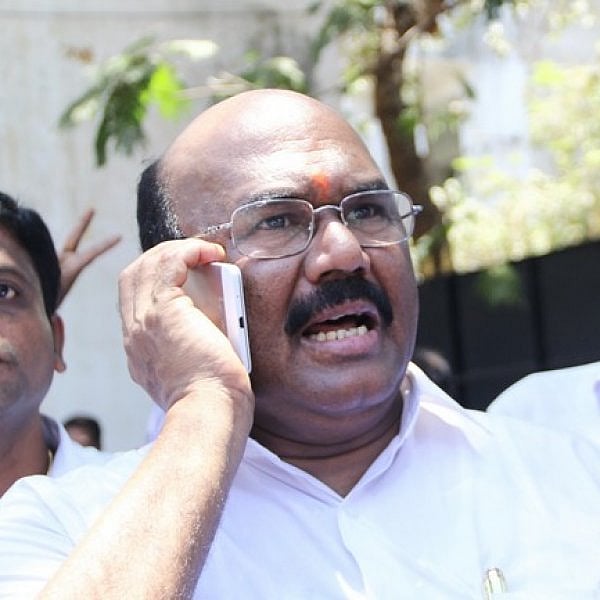 `இது என்ன பாட்டு சொல்லுங்க..?’ - ஜெயக்குமாரை யோசிக்க வைத்த மீம்ஸ் ...