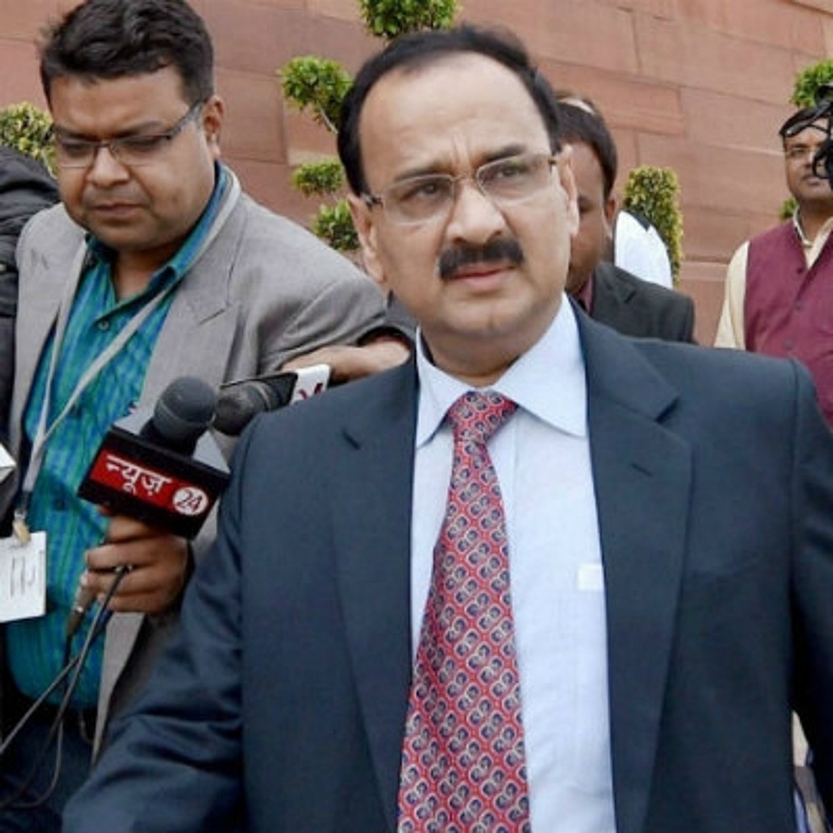 சி.பி.ஐ. இயக்குநராக அலோக்குமார் வெர்மா நியமனம் | Alok Kumar Verma ...