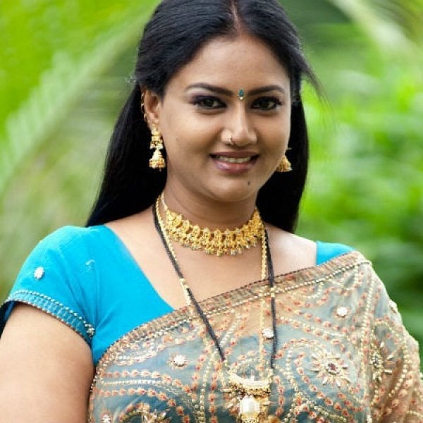 ``சண்முகராஜன் பிரச்னையை குஷ்பு அக்கா பார்த்துப்பாங்க!" - நடிகை ராணி ...