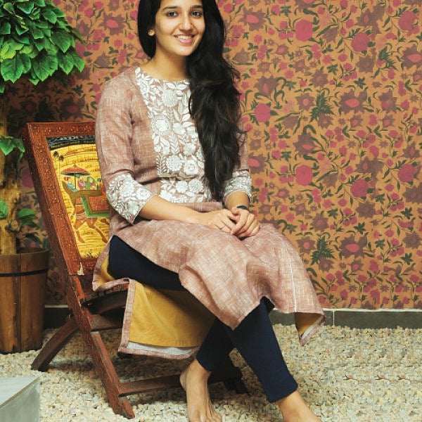 Aval Vikatan - 14 May 2019 - ஆன்லைனில் ஆடை விற்பனை... ஜெயிப்பது எப்படி ...