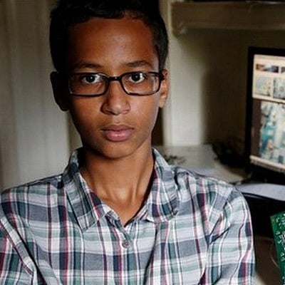 கடிகாரம் கண்டுபிடித்த மாணவன் கைது: பள்ளி மாறுகிறார் அகமது முகமது ...