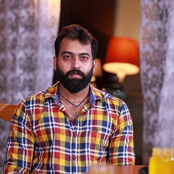 ``சேது அண்ணன்கிட்ட முத்தம் கேட்க தயக்கமா இருந்தது..!’’ - லிங்கா | Actor ...