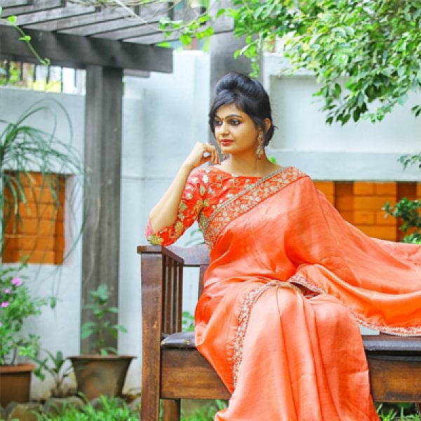 Aval manamagal - 01 October 2017 - புதுப்பெண்ணின் பொலிவைக்கூட்டும் ...