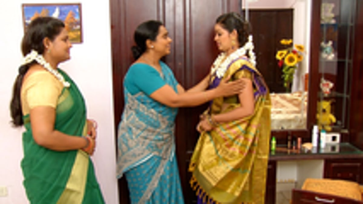 Azhagi Episode 995, 28/09/15 - Vikatan