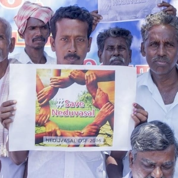 அரேபியாவிலும் அமெரிக்காவிலும் எண்ணெய் எடுக்கும்போது நிகழ்ந்தது இதுதான் ...