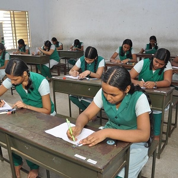 “மாணவர்களே... தேர்வு மட்டுமே உங்கள் திறனை நிர்ணயிக்காது” தன்னம்பிக்கை ...