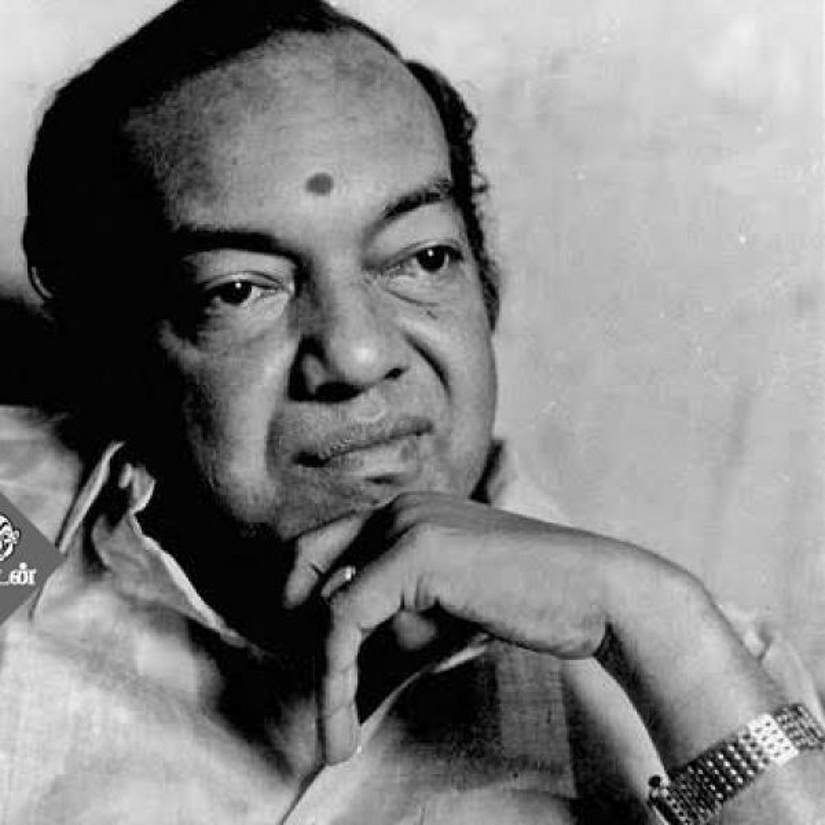 “இப்படித்தான் வாழ வேண்டும் என்று அறிவுரை சொல்லும் தகுதி எனக்கு ...