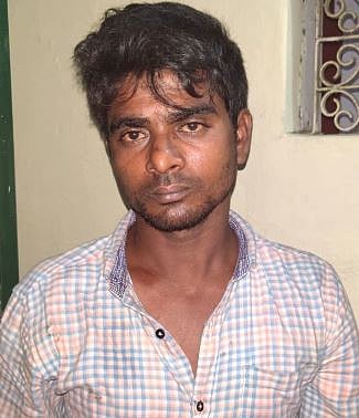 `கொலை செய்யச் செல்கிறோம்; வழிவிடுங்கள்' - போலீஸிடம் உளறிய ரவுடிகள் ...
