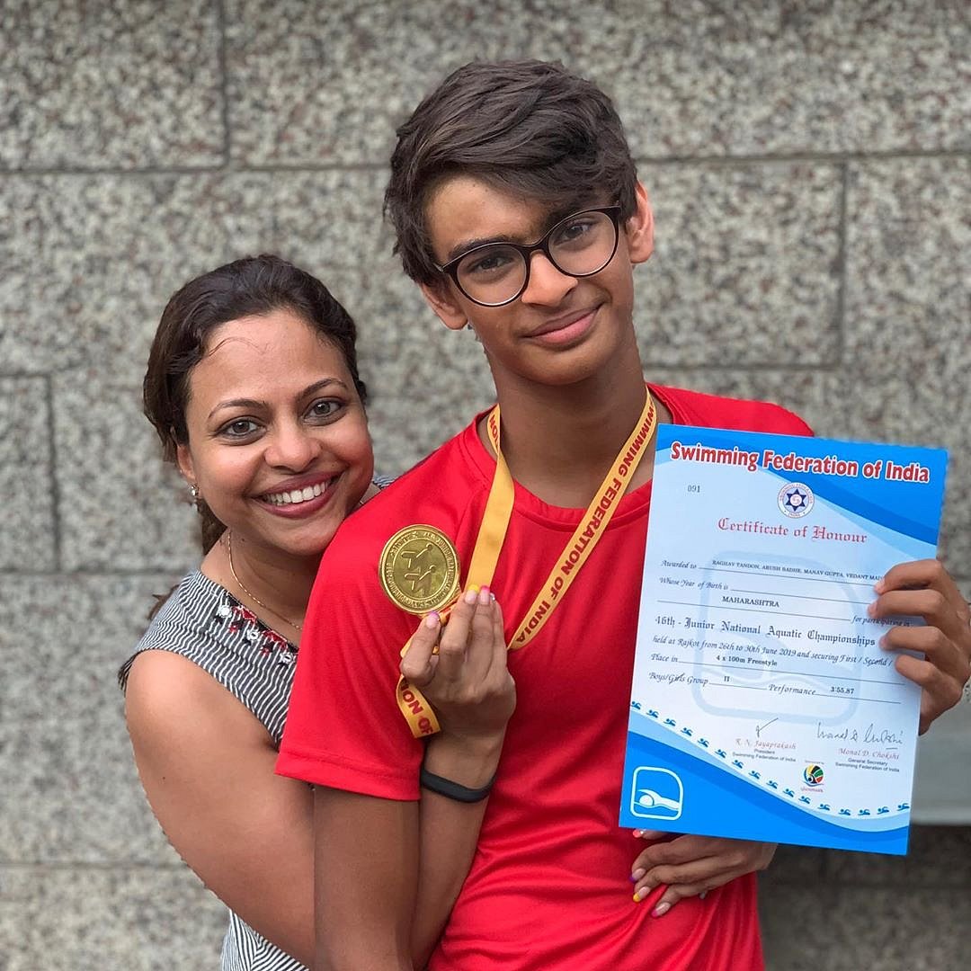 நீச்சல் போட்டியில் பதக்கங்களை குவிக்கும் நடிகர் மாதவன் மகன் வேதாந்த் ...