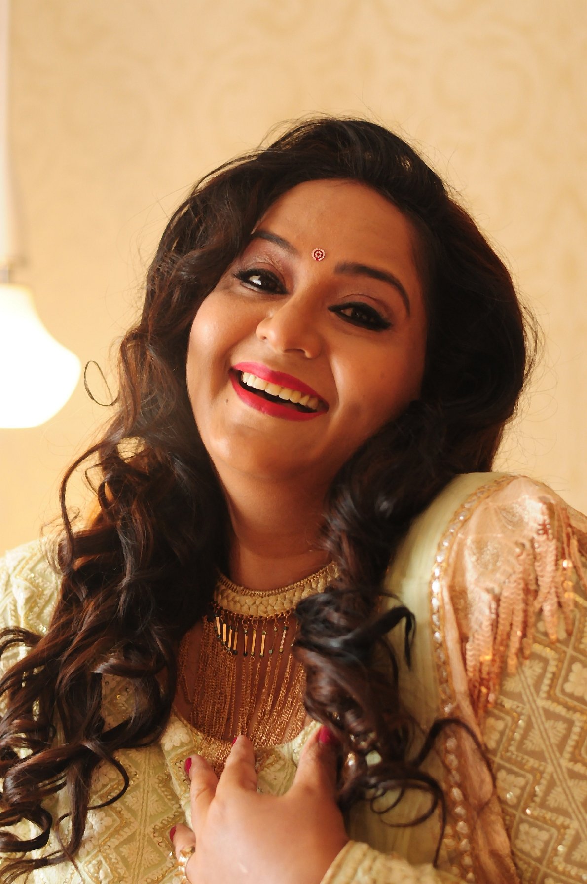 80’ஸ் எவர்கிரீன் நாயகி ராதா | 80s evergreen heroine radha latest stills ...