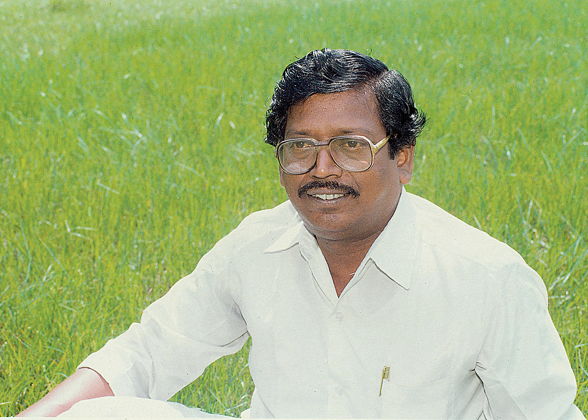 "கண்ணீர்ப் பூக்கள் கிடைத்தது எப்படி?" - மு.மேத்தா பிறந்த தின சிறப்புப் ...