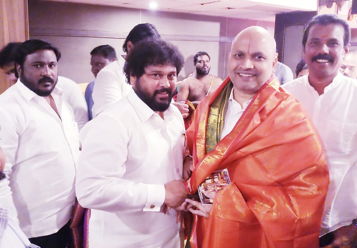 பிறந்தநாளில் `மணல்' சேகர்ரெட்டி எடுத்த சபதம் - திருப்பதி தேவஸ்தானத்தில் ...