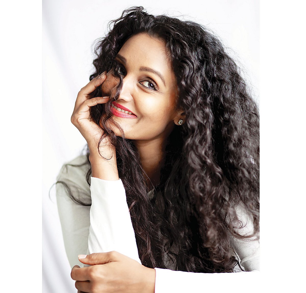 Aval Vikatan - 29 October 2019 - வாழ்க்கையில ஒவ்வொரு நிமிடமும் புதுசு ...