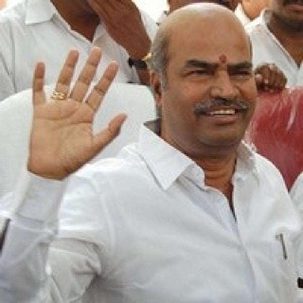 `காங்கிரஸ் கூட்டத்தில் எப்படி கலந்துகொள்ள முடியும்?'- டி.ஆர்.பாலுவின் ...